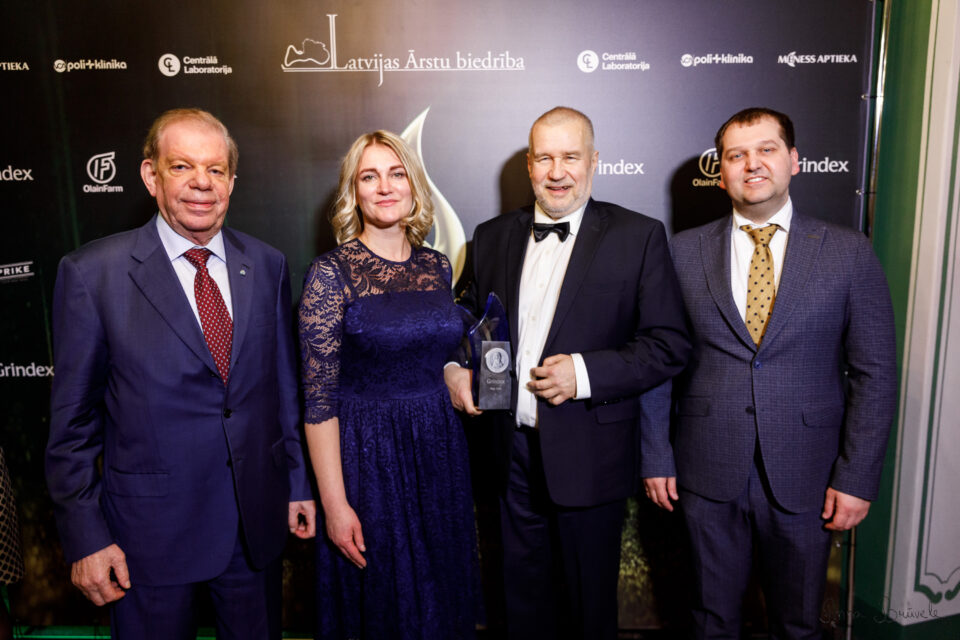 The highest award of Grindeks - D. H. Grindel Award is awarded to professor Oskars Kalejs - Grindeks